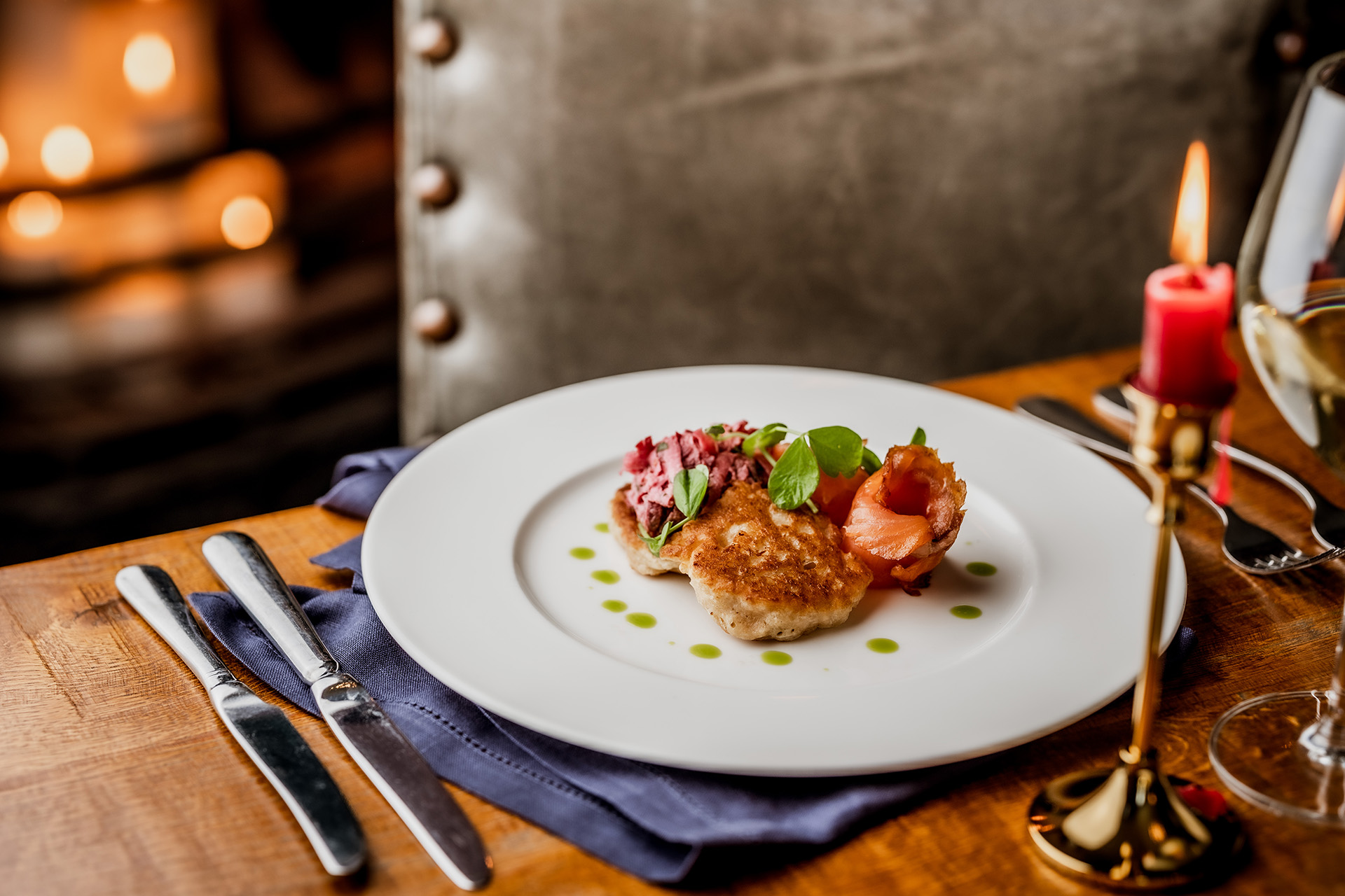 Book Christmas Parties & Christmas Dinner | The Bull Inn, Sonning-on-Thames